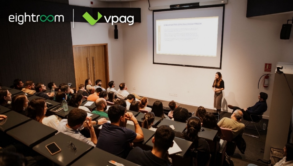Eightroom Vpag holds training on regulation, financial market and ...